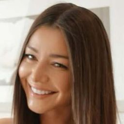 Eleanor Calder Updates, Photos, Bio & Fun Facts | Combster